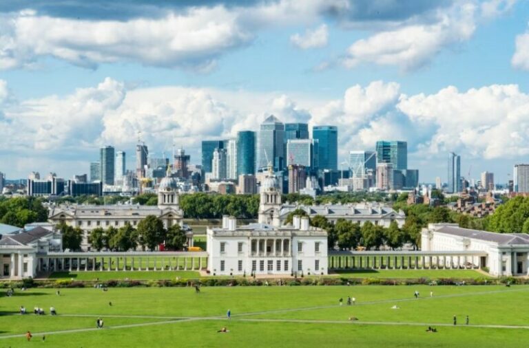 Greenwich Mean Time: Alles, was du über die GMT Zeitzone wissen musst!